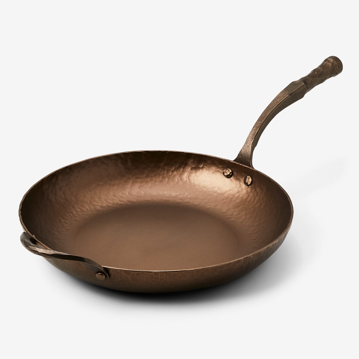Smithey Ironware Farmhouse Deep Skillet | Bespoke Post