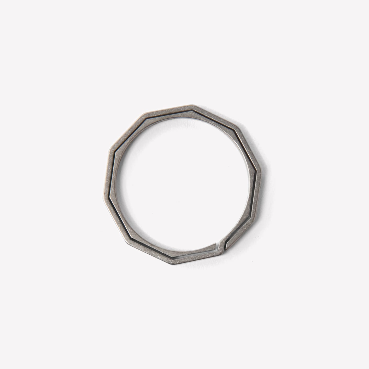 HANDGREY Knox 10-Sided Titanium Key Ring | Bespoke Post