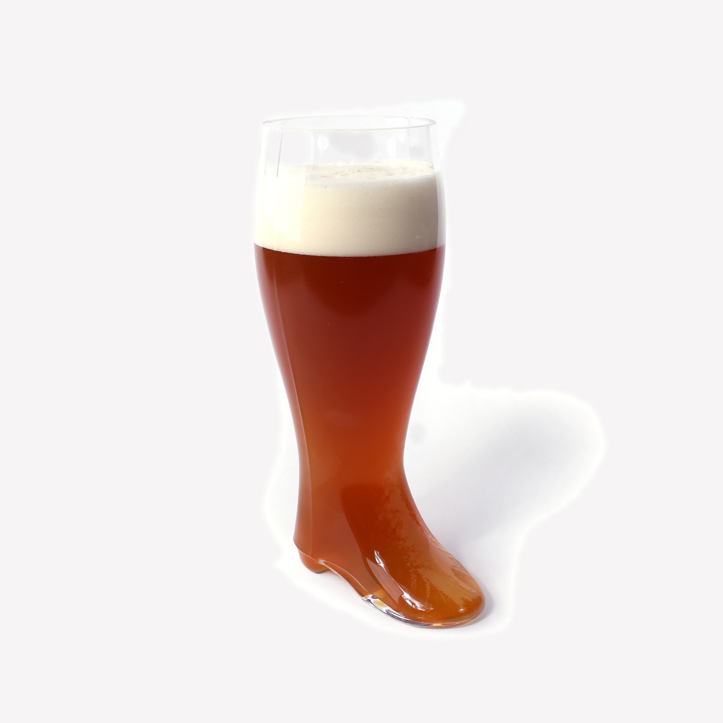 Bespoke Post Finds 2.0L Beer Boot | Bespoke Post
