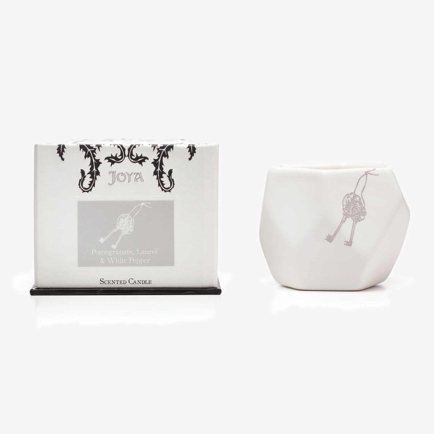 Joya Pomegranate – Laurel & White Pepper Candle | Bespoke Post
