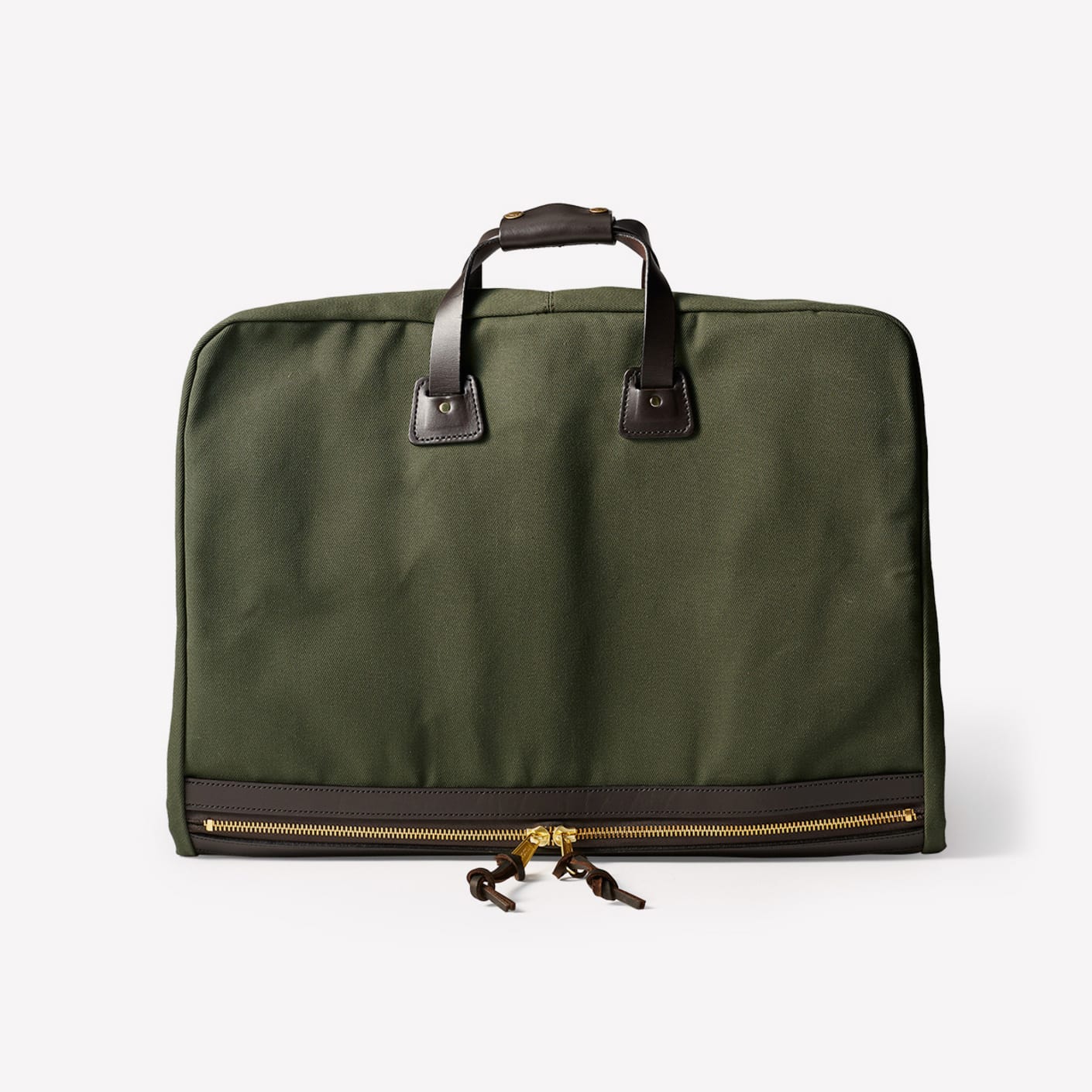 Filson Suit Cover – Otter Green | Bespoke Post