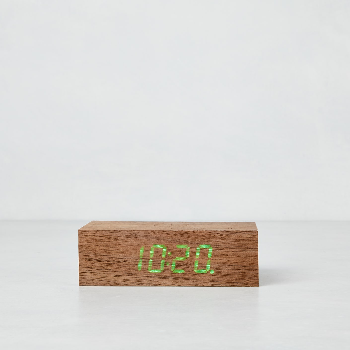 Gingko Flip Click Clock – Walnut | Bespoke Post