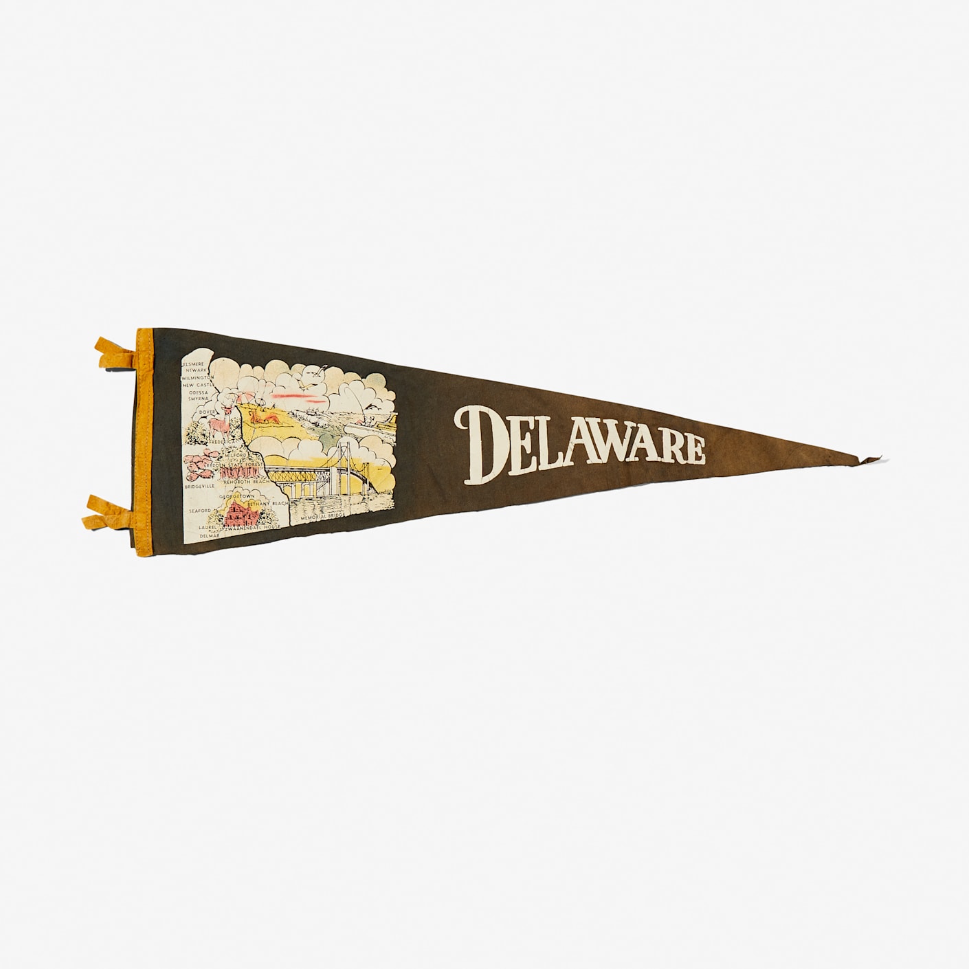 Oxford Pennant Delaware Vintage Pennant | Bespoke Post