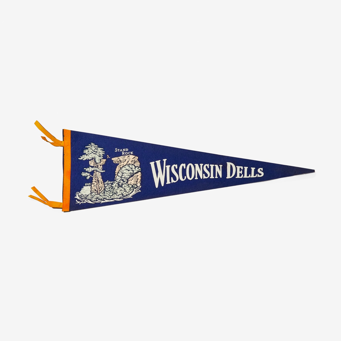 Oxford Pennant Wisconsin Dells Vintage Pennant | Bespoke Post