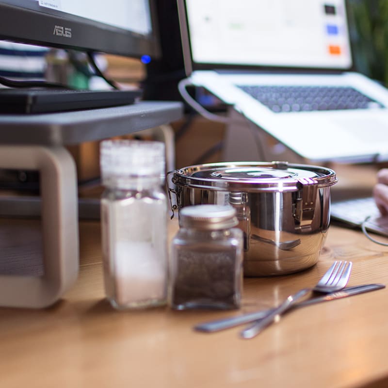 Six Tricks for Mouthwatering Office Lunches | Bespoke Post